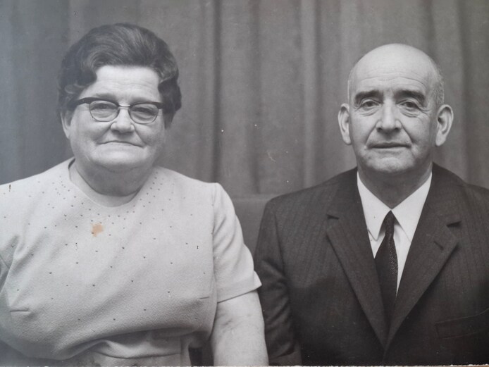 Een jongen die uit de trein naar Auschwitz sprong en in Dieren werd gered: mythe of écht gebeurd ...