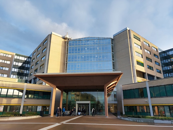 Ziekenhuizen schrappen achternamen van personeelspassen vanwege ...