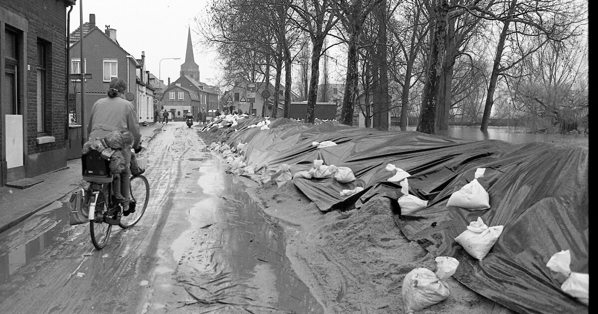Bewoners centrum Gennep moeten huis uit met kerst 1993 | Regio | De ...