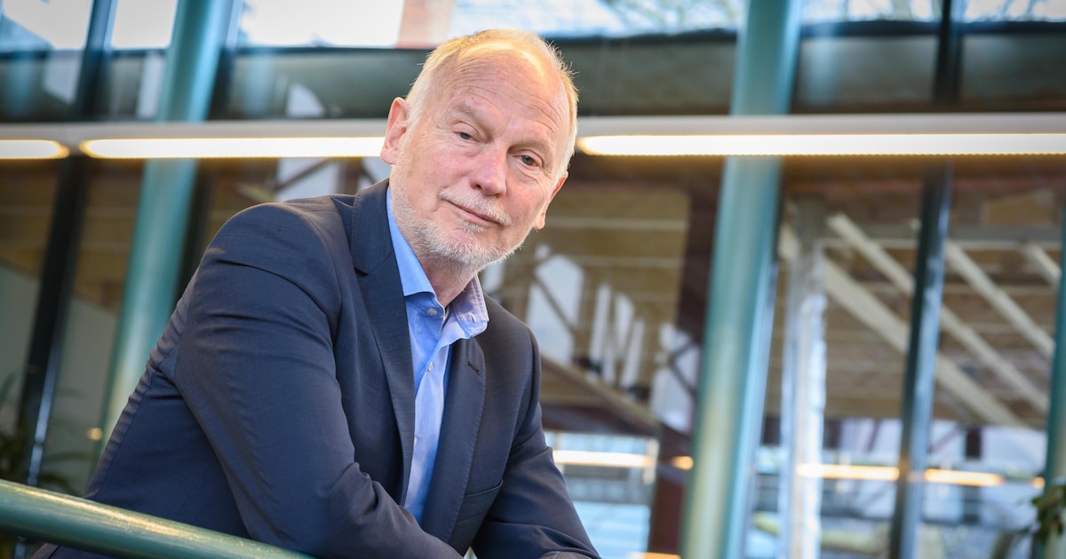 Oud-wethouder Bron voor het eerst raadslid in Hengelo, maar lang zal ...