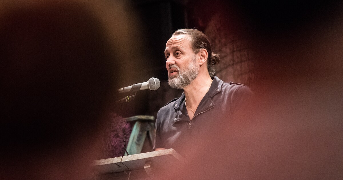 ‘Ma’ van Hugo Borst in Theater De KiK | Overbetuwe | gelderlander.nl