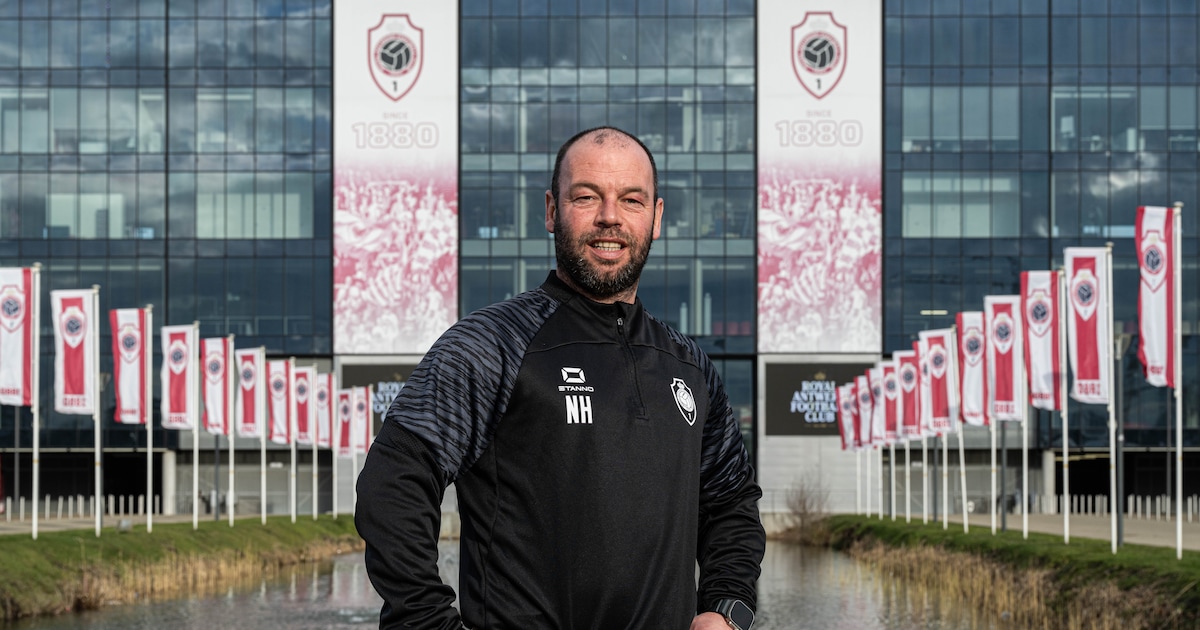 Nicky Hofs (42) over zijn eerste kleinkind, leven in Antwerpen én een ...
