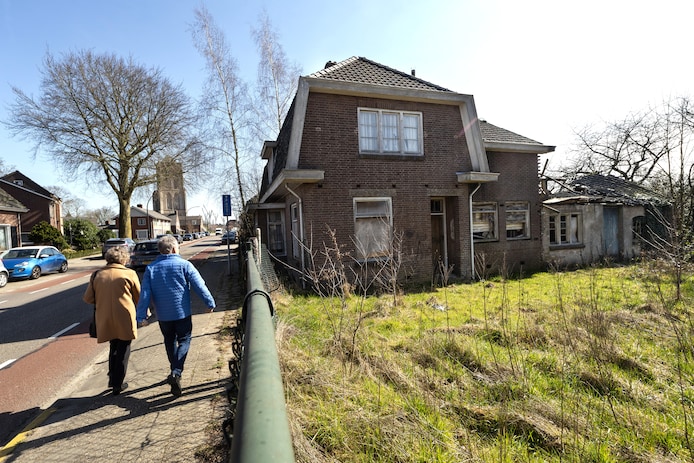 Krot is al tientallen jaren schandplek van dit dorp, maar gemeente kan ...