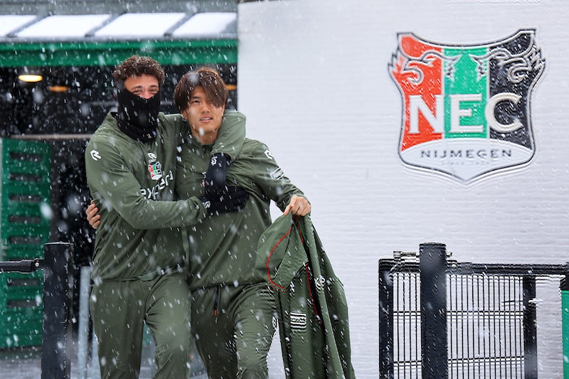 LIVE Winterweer | Gewonden door gladheid op besneeuwde wegen ...