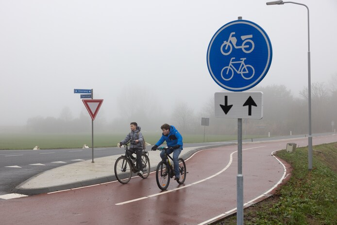 Rotonde zonder regels, snelfietspad of auto te gast-straat: waar is de ...