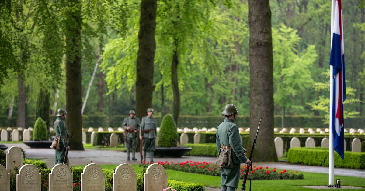 Jaap zette vrijwel dagelijks een gesneuvelde soldaat op het vliegtuig ...