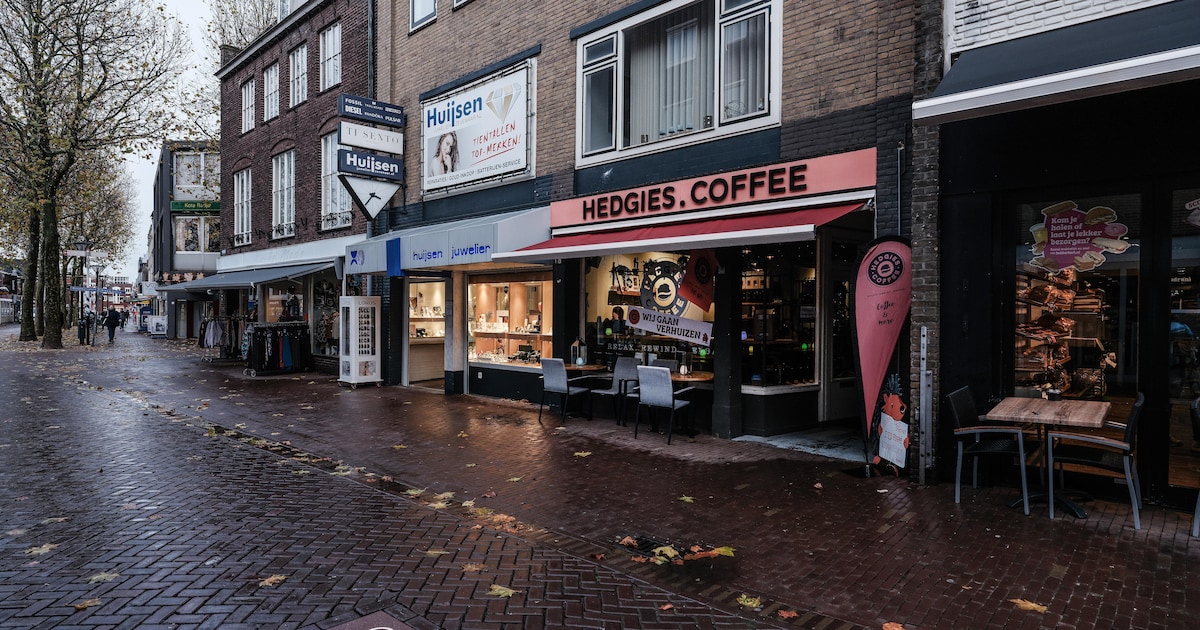 Zevenaarse koffiezaak geeft deze maand alle fooien aan het goede doel ...