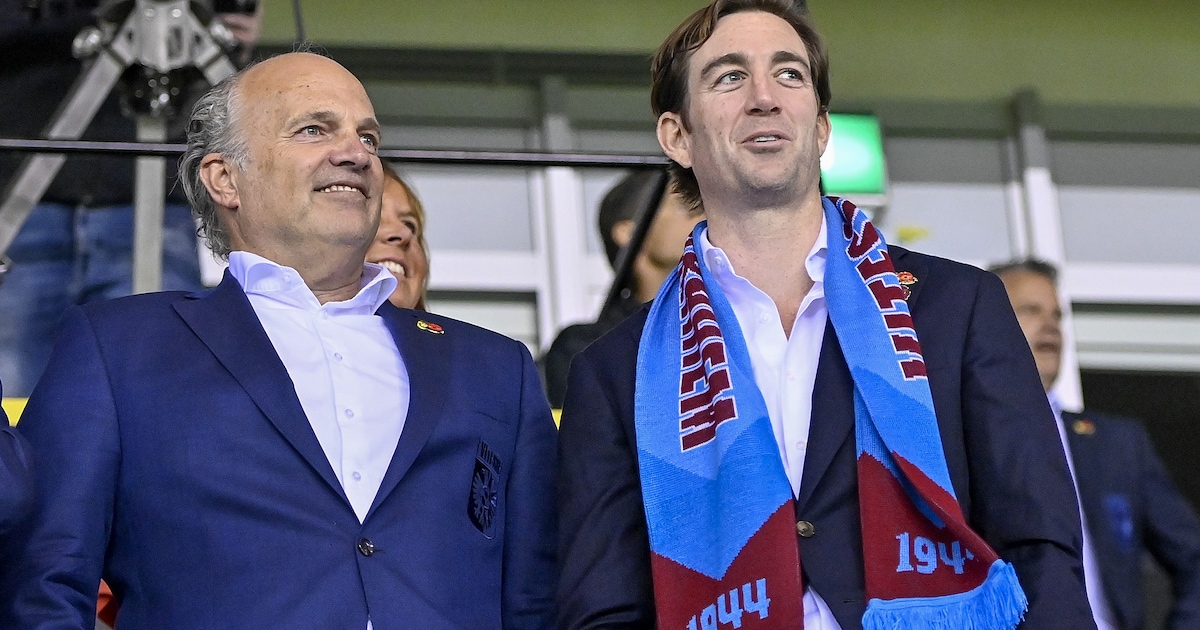 Vitesse aan de rand van de afgrond: hoe Peter Rovers verzoop in zijn ...