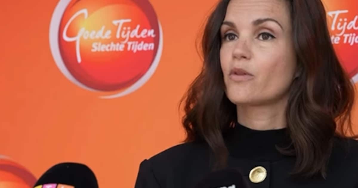 Nina Sanders kondigt in koninklijke speech zomercliffhanger GTST aan | Show | gelderlander.nl