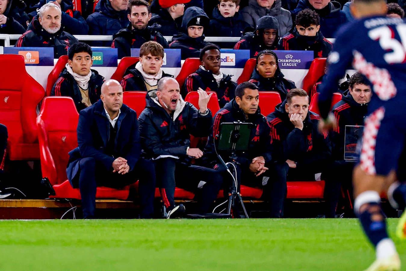 Feyenoord hoopt met trainerskoppel weer het voetbal te gaan spelen waar ...