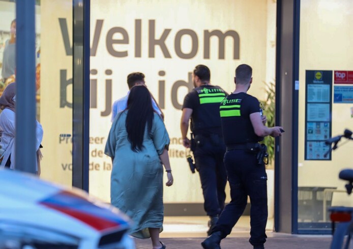 Beschonken winkeldief slaat toe bij Albert Heijn en Lidl maar komt niet ver met buit ...