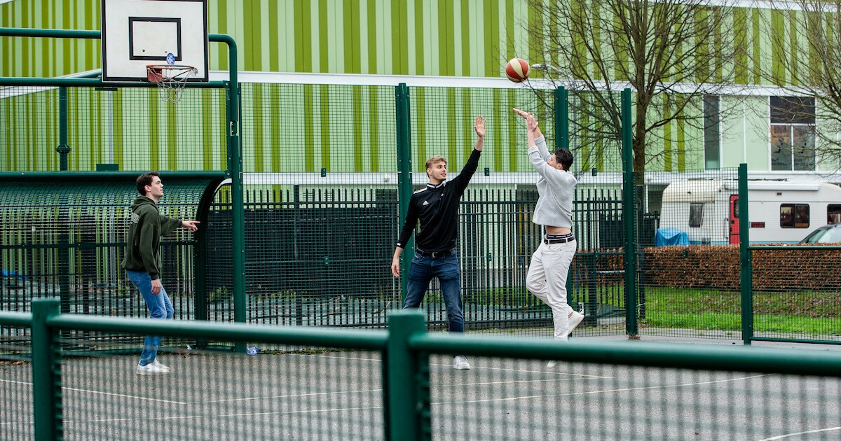 Basketballers willen vervallen veld opknappen voor rolstoelers en 3x3 ...