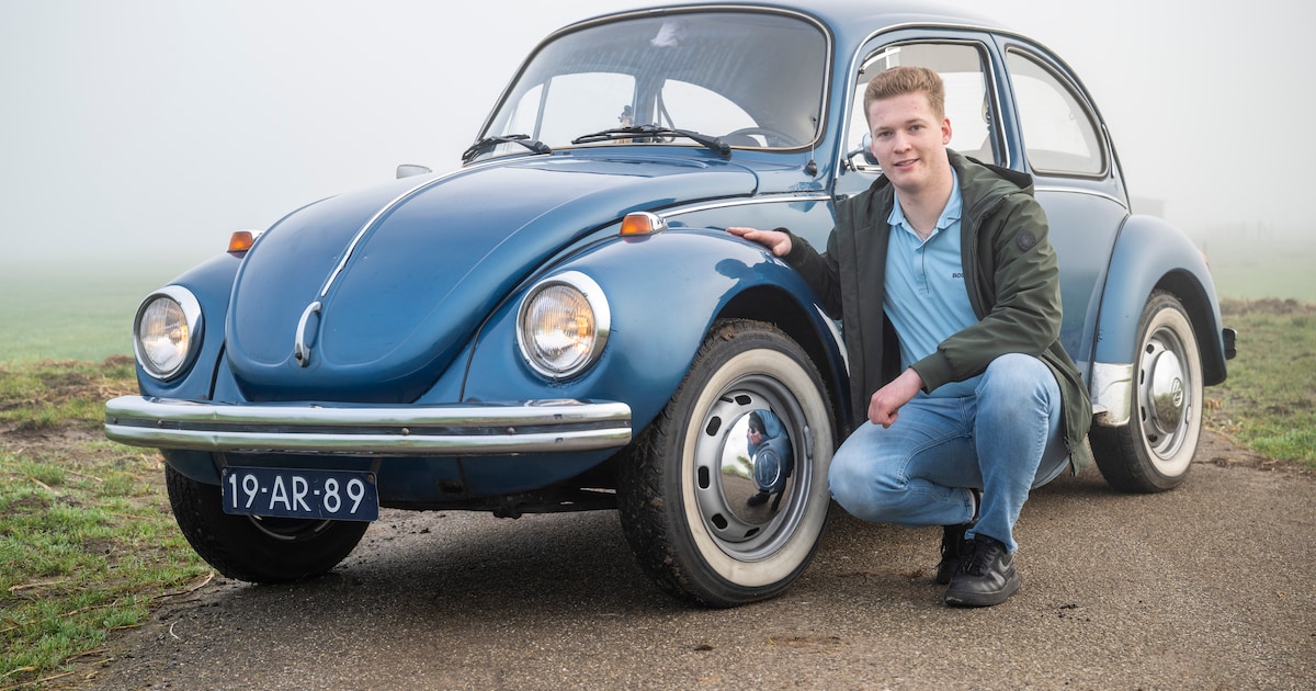 Dolgelukkige Keverbezitter Clint (21) ontdekt onverwacht dat zijn ...