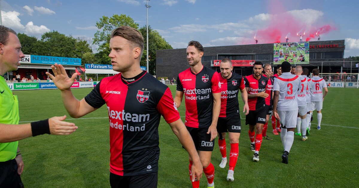 Memorabele 350ste wedstrijd voor Robin Janssen bij De Treffers: fakkels ...