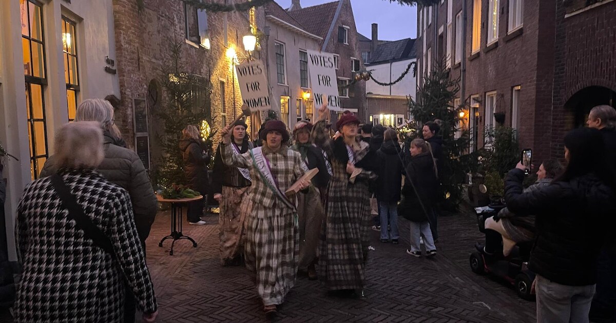 Minder bezoekers dan eerdere jaren op Dickens Festijn • Eerste betaalde ...