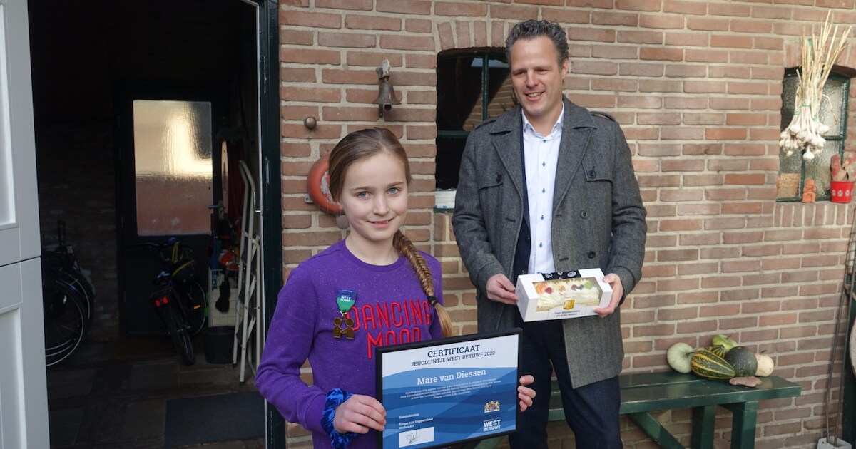 Jongeren in Rivierenland krijgen een lintje: Lucas (12) helpt bij de ...