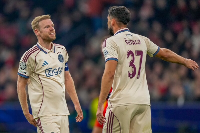 Ajax na nederlaag in kelderkraker tegen Benfica slechtste Nederlandse ...