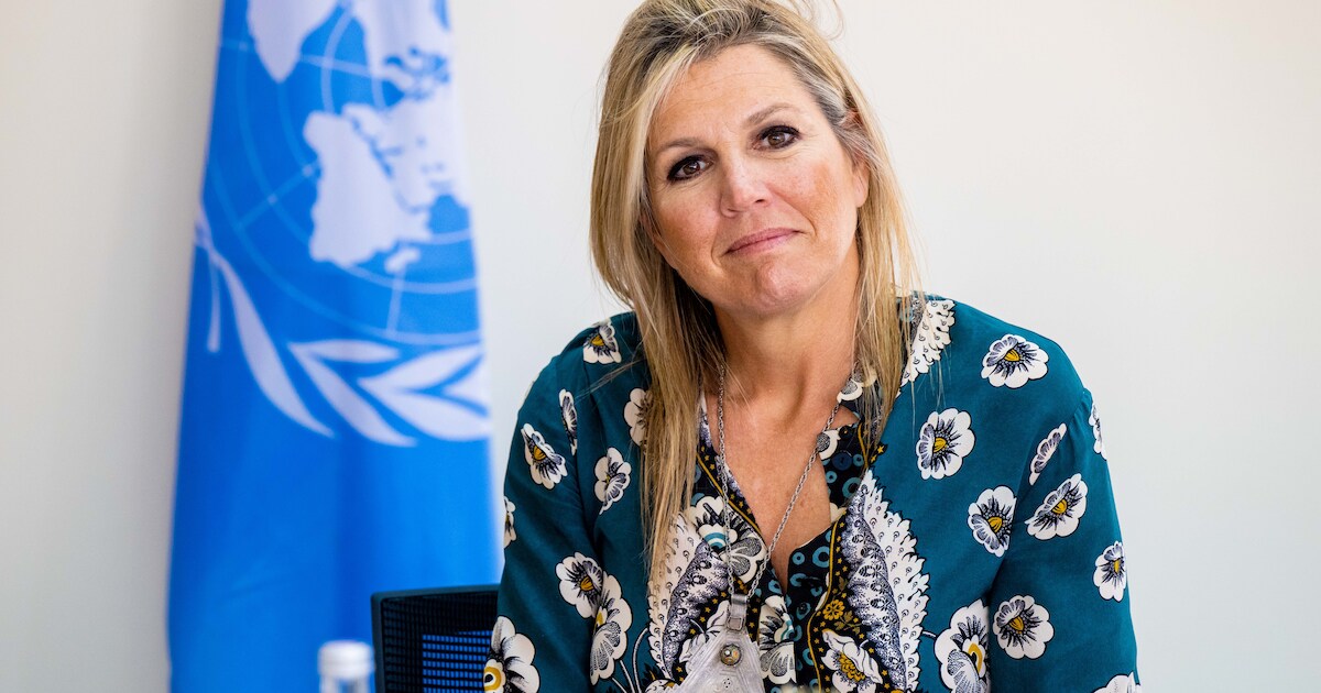 Alleen al het collier om Máxima's hals is meer dan 1 miljoen euro waard ...