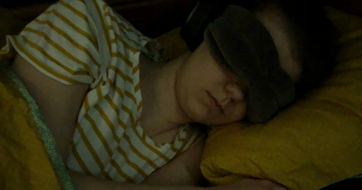 Aan bed gekluisterde Eva (18) uit Ede is geopereerd in Barcelona ...