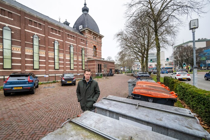 ‘Achterkant’ van Stadstheater Musis is velen een doorn in het oog ...