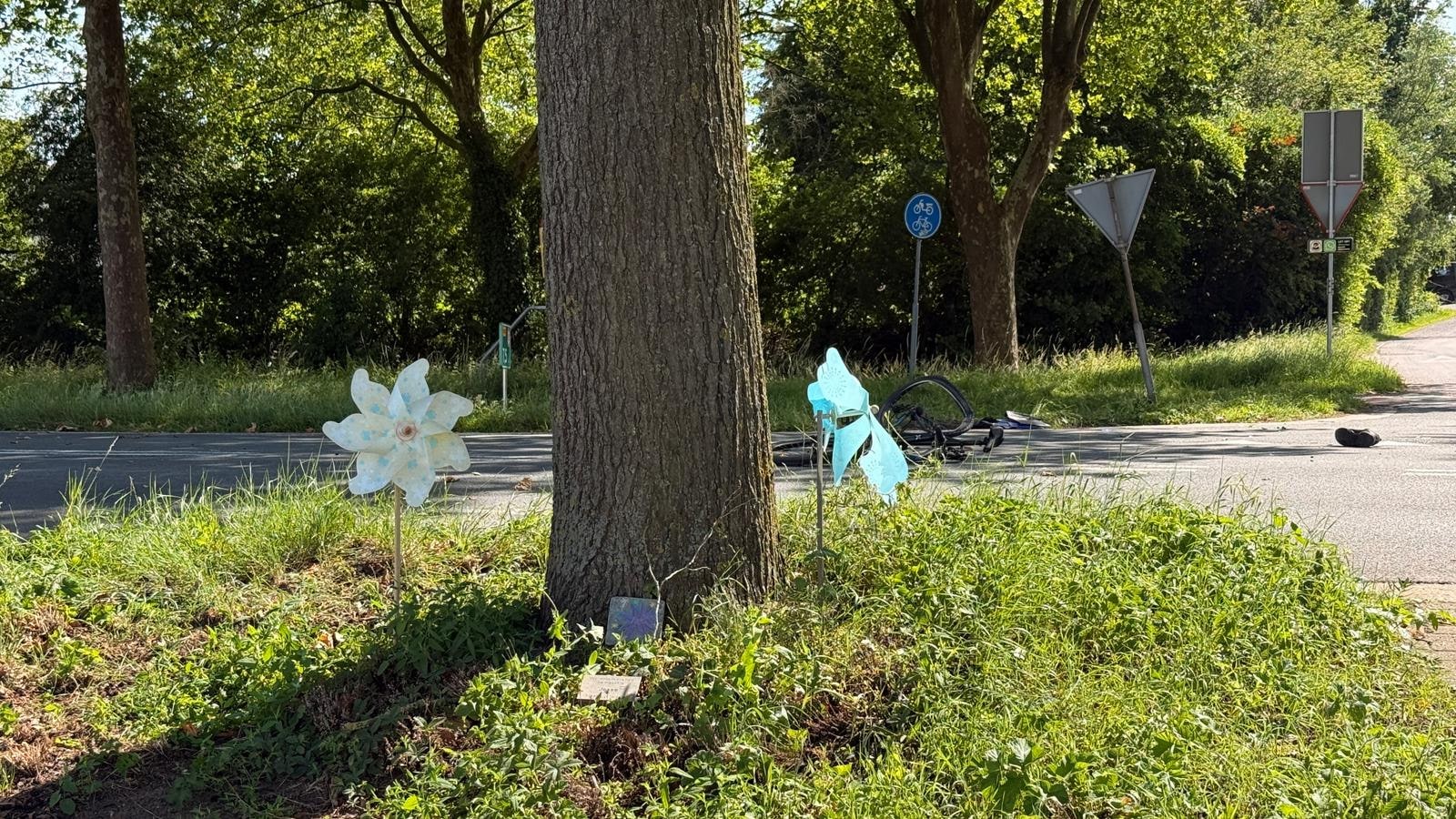 Jonge fietser aangereden op exact dezelfde kruising waar Jesse (16 ...