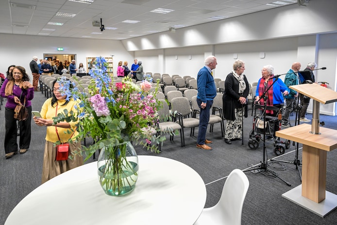 Jehovah’s Getuigen zetten de deur open in Uden: ‘Maar niet iedereen ...