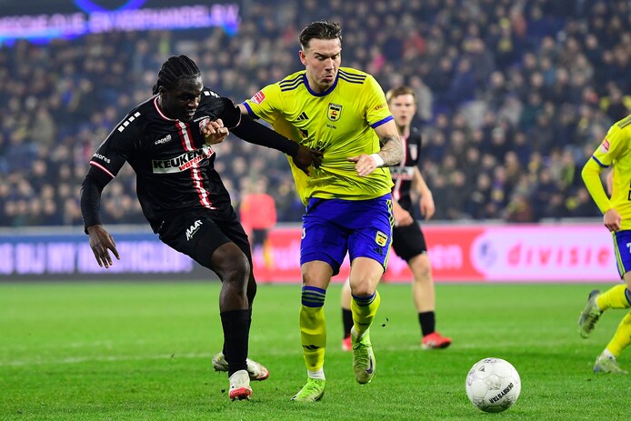 Cambuur en Excelsior wippen over FC Dordrecht heen, verschillen bovenin ...