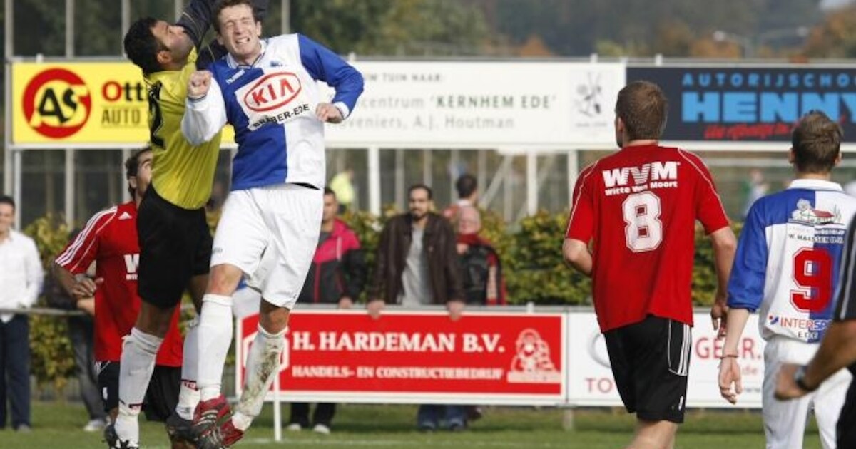 Voor Ariën Arends is elke wedstrijd een feest | Amateurvoetbal | De ...