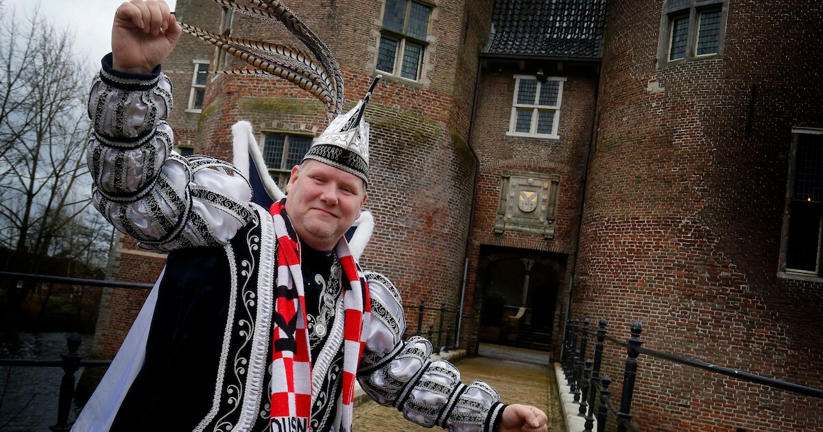 Met carnaval in Dussen is iedereen hetzelfde, maar er is maar één prins ...