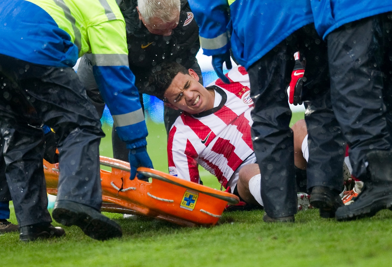 Ooit een absoluut toptalent als PSV-spits en nu taxichauffeur: Jonathan ...