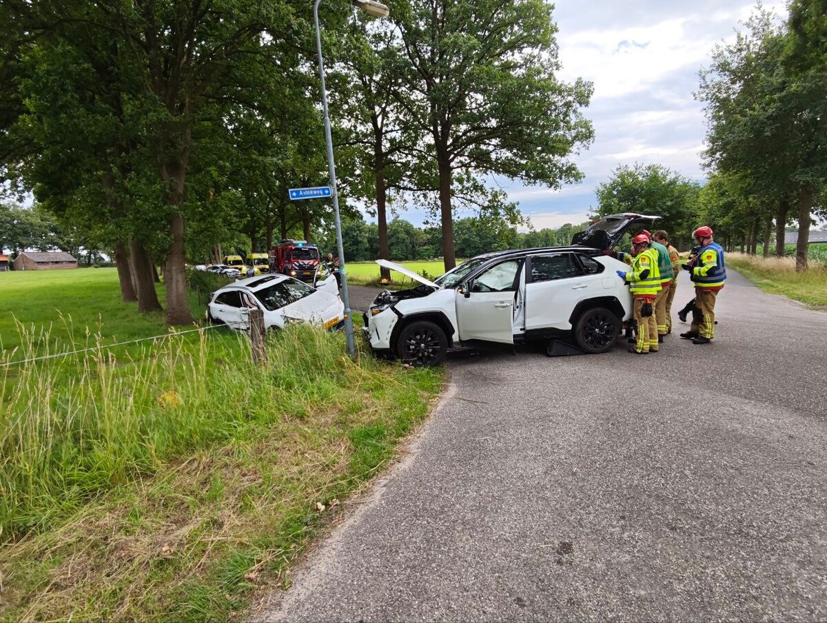 Twee gewonden na botsing in de Achterhoek | 112 nieuws Oost Gelre | De ...