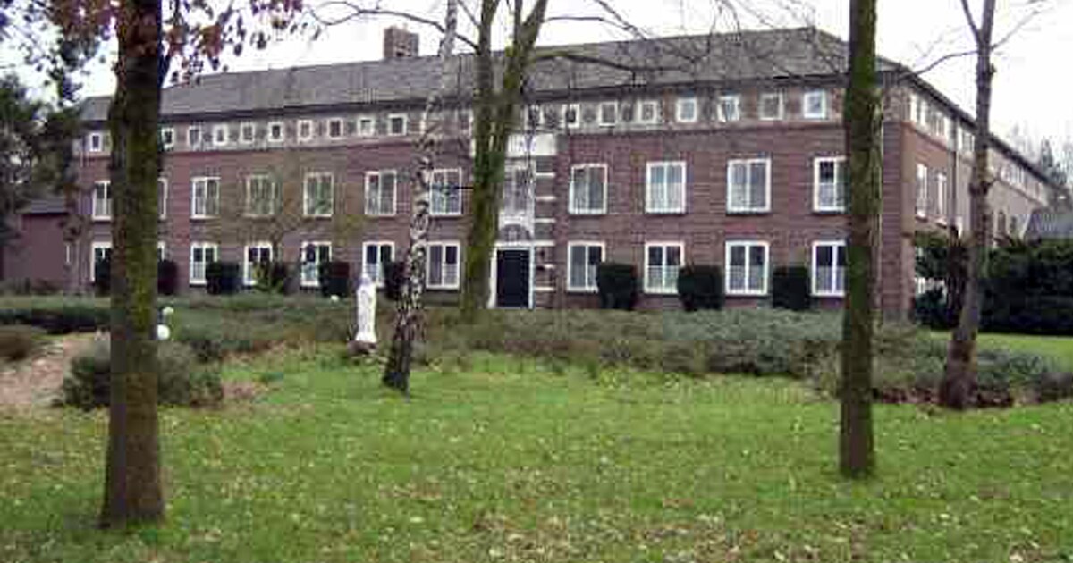 Beneman-wandeltocht bezoekt klooster in Lievelde | Regio | De ...