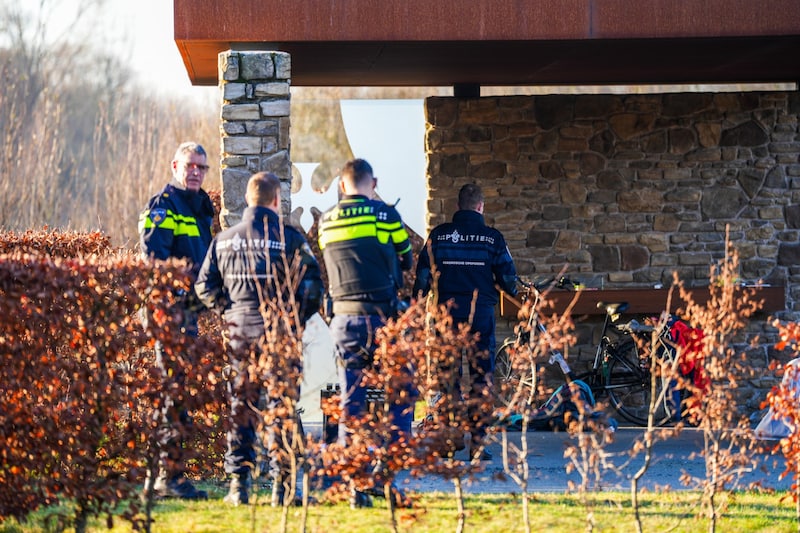 Lichaam op begraafplaats in Nuenen is van een man, politie sluit ...