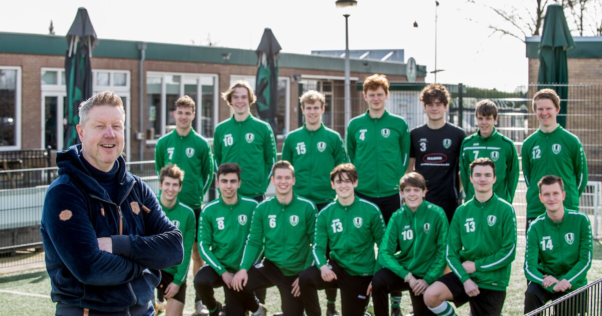 Jacob van Zanten blijft hoofdtrainer van Tricht | Voetbal Rivierenland ...