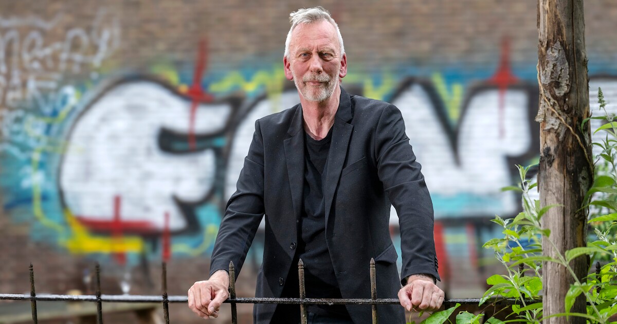 Robert Brouwer (60) debuteert met bitterzoete roman die deels over hem ...