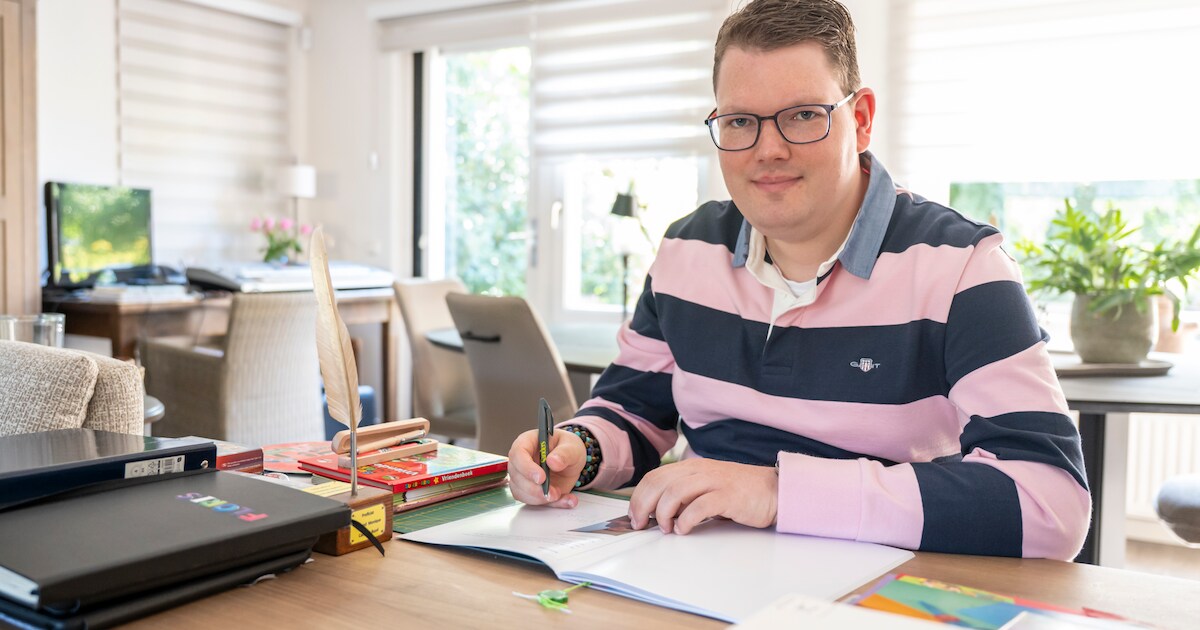 Ze zeiden dat hij nooit zou kunnen schrijven, nu heeft Floris (32) een ...