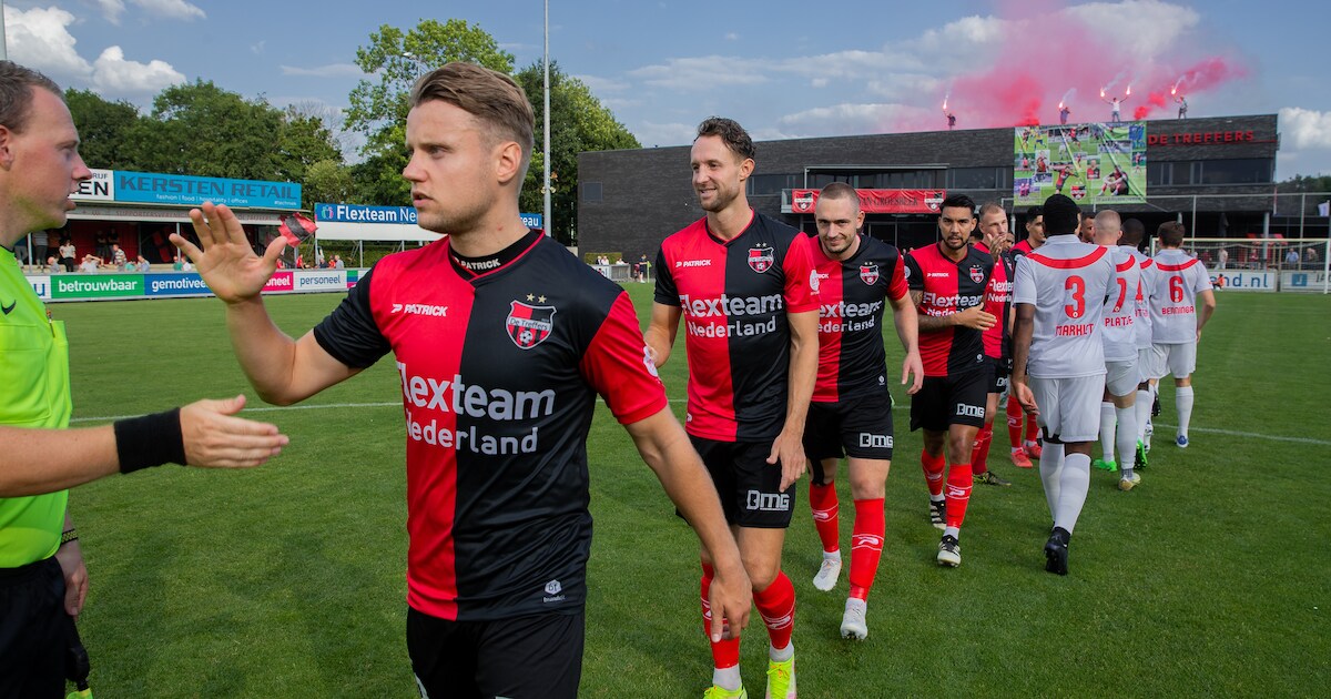Memorabele 350ste wedstrijd voor Robin Janssen bij De Treffers: fakkels ...