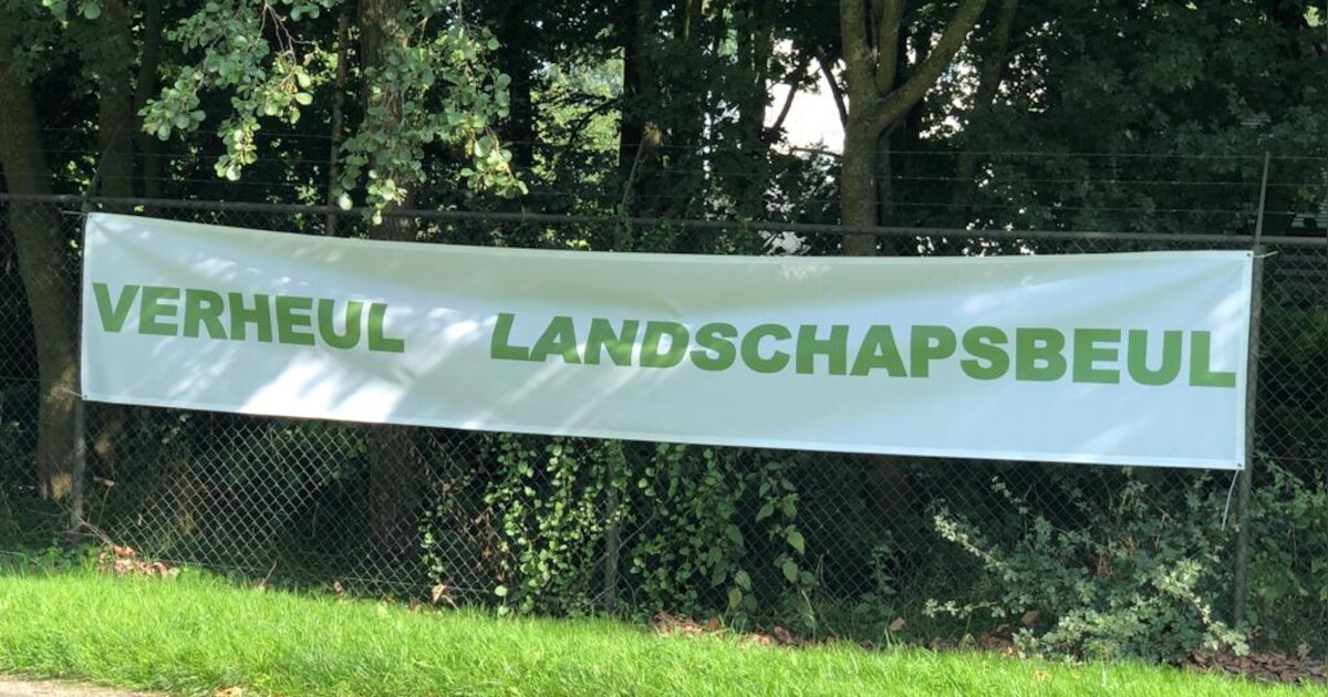 Wethouder Verheul op spandoek uitgemaakt voor ‘landschapsbeul': ‘Zo ...