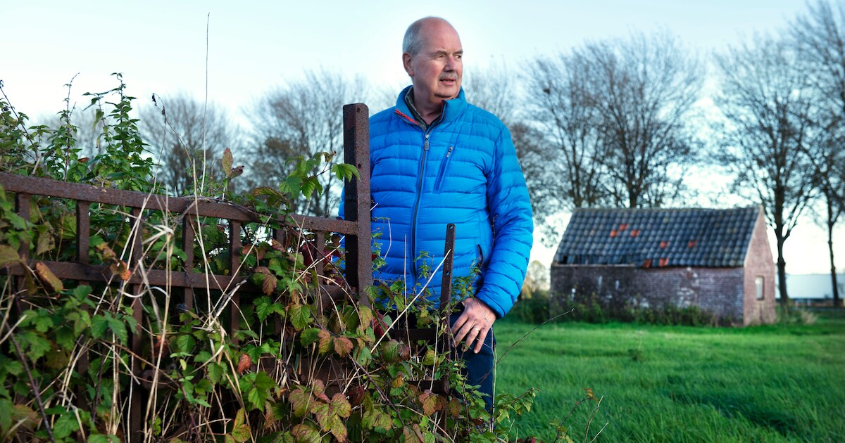 Richard (67) ontdekt ‘verdwenen’ clubhuis: ‘Voor ze er konden spelen, moesten de koeien van het ...