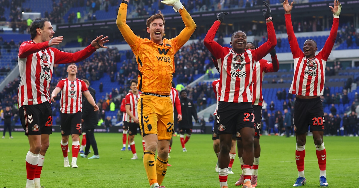 ‘ROOOEEEFS!’, bulderen duizenden fans: stuntploeg Sunderland omarmt ...