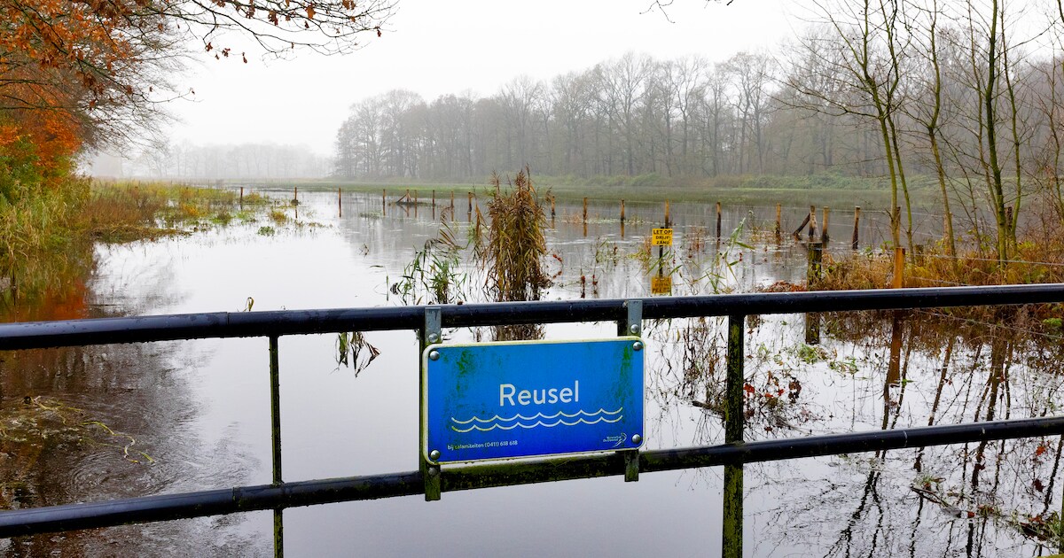 Boze bewoners komen in actie: al weken wateroverlast maar de instanties ...