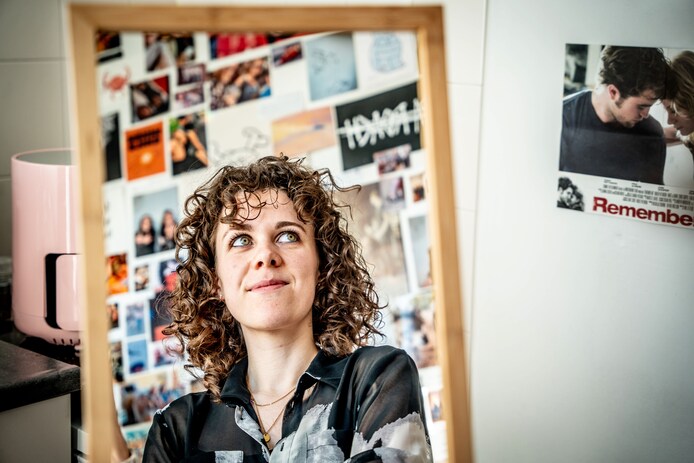 Hilde (25) schaamt zich niet meer: ‘Dit ben ik, met al mijn ...