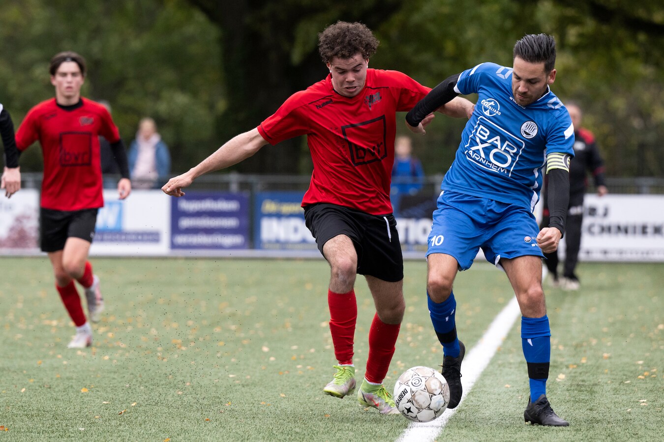 Marco Corba schiet VVO hoogspersoonlijk naar koppostie, vijfde hattrick ...