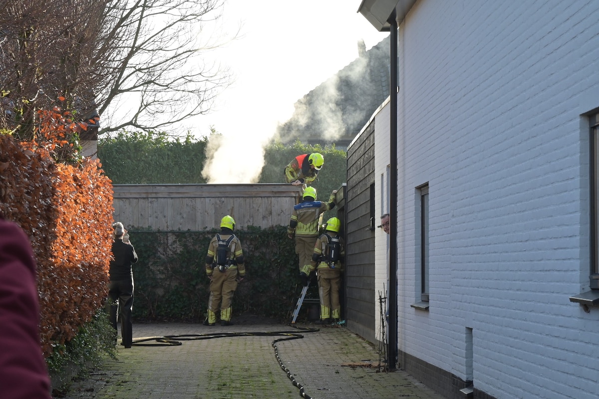 Brandweer rukt uit voor brand in sauna in Prinsenbeek | Brabant | De ...