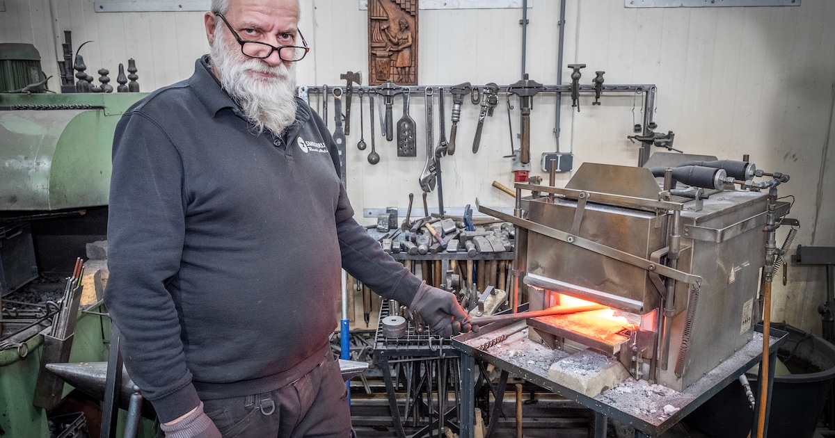 ‘IJzer warm stoken, vormen smeden, geweldig werk’ | Land van Cuijk | De ...