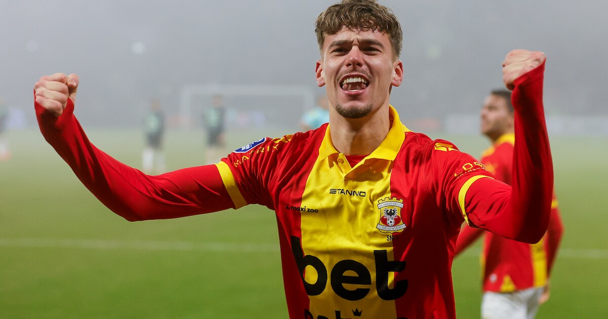 Invaller Milan Smit helpt Go Ahead Eagles in extremis aan zege op FC ...