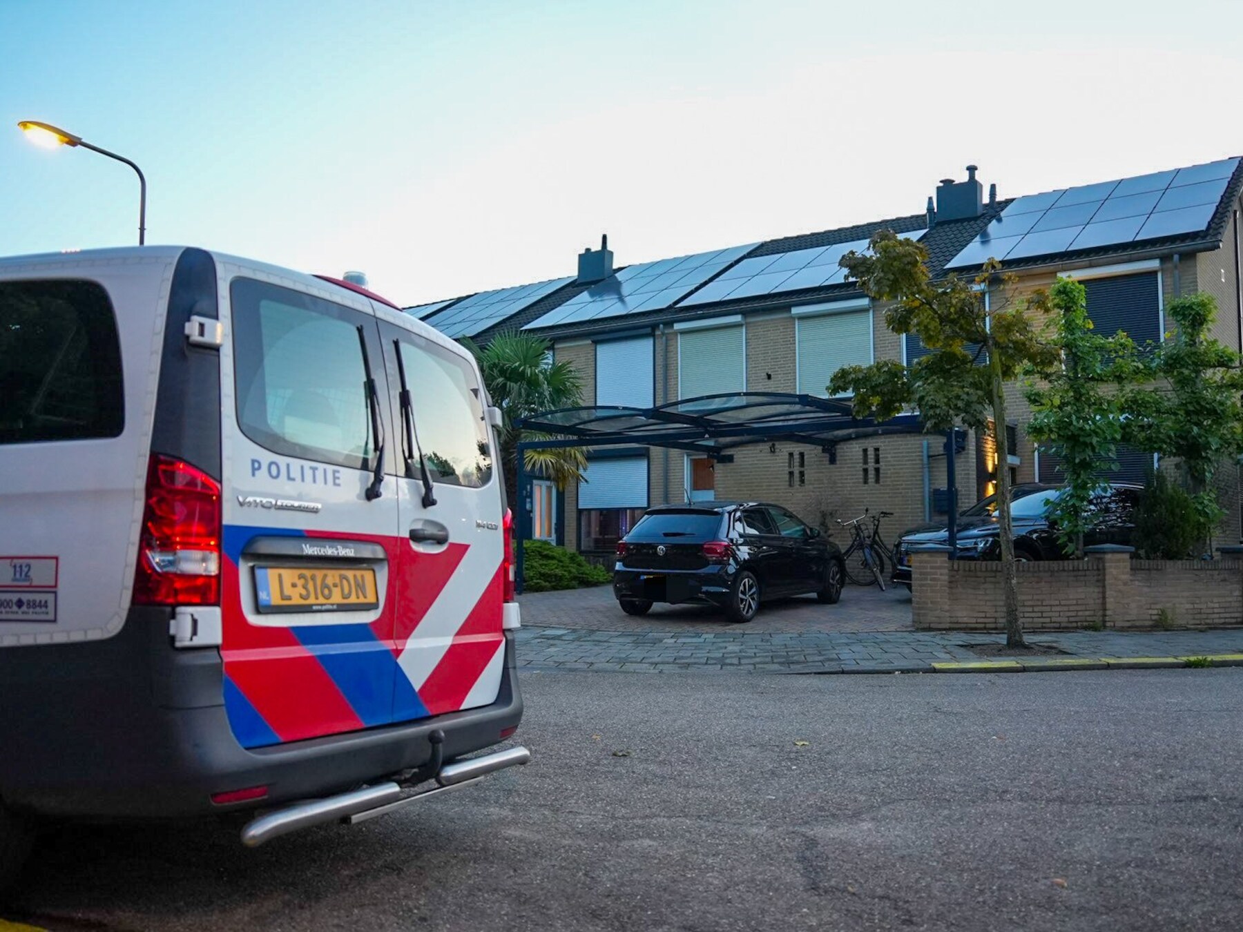 Boombrand in Oss zorgt voor flink wat rook in de buurt | Brabant | De ...