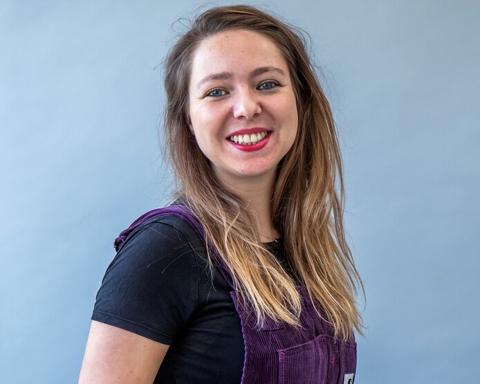 Lisanne liet de hond uit en werd ‘mooi’ genoemd: ‘Grensoverschrijdend ...