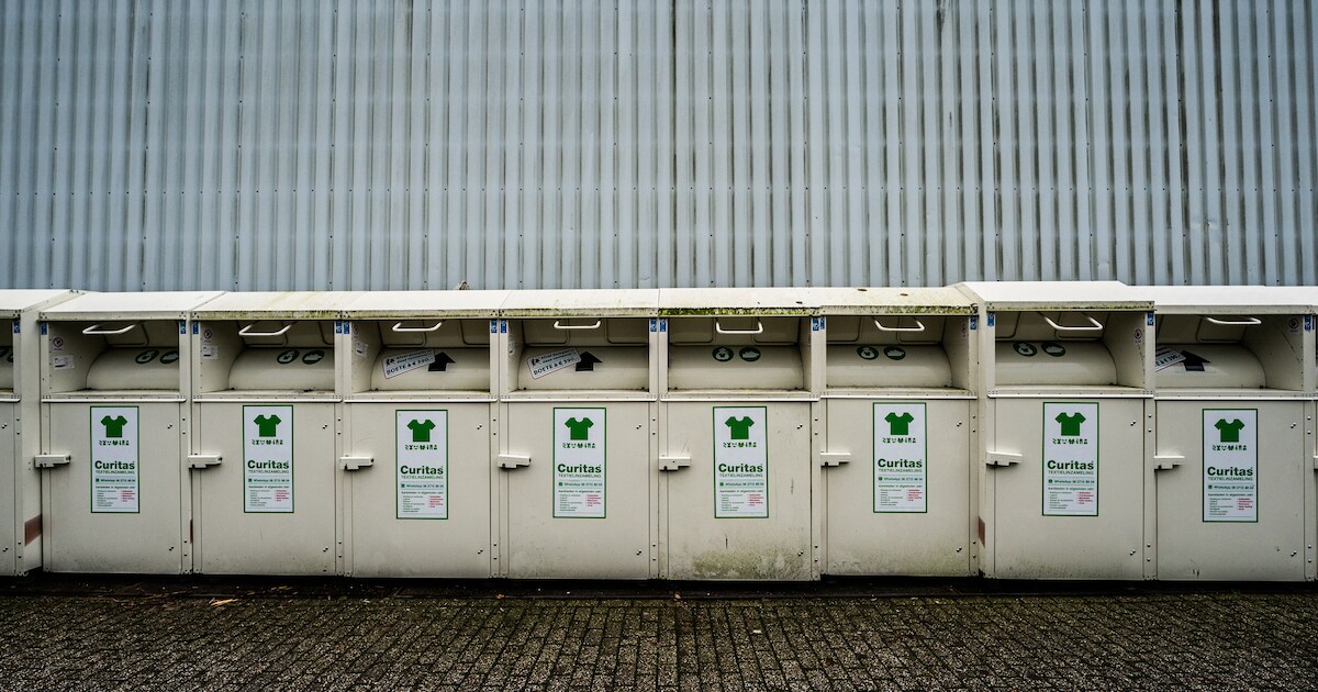 Kledingcontainers weer even uit het Betuwse straatbeeld | Regio | De ...