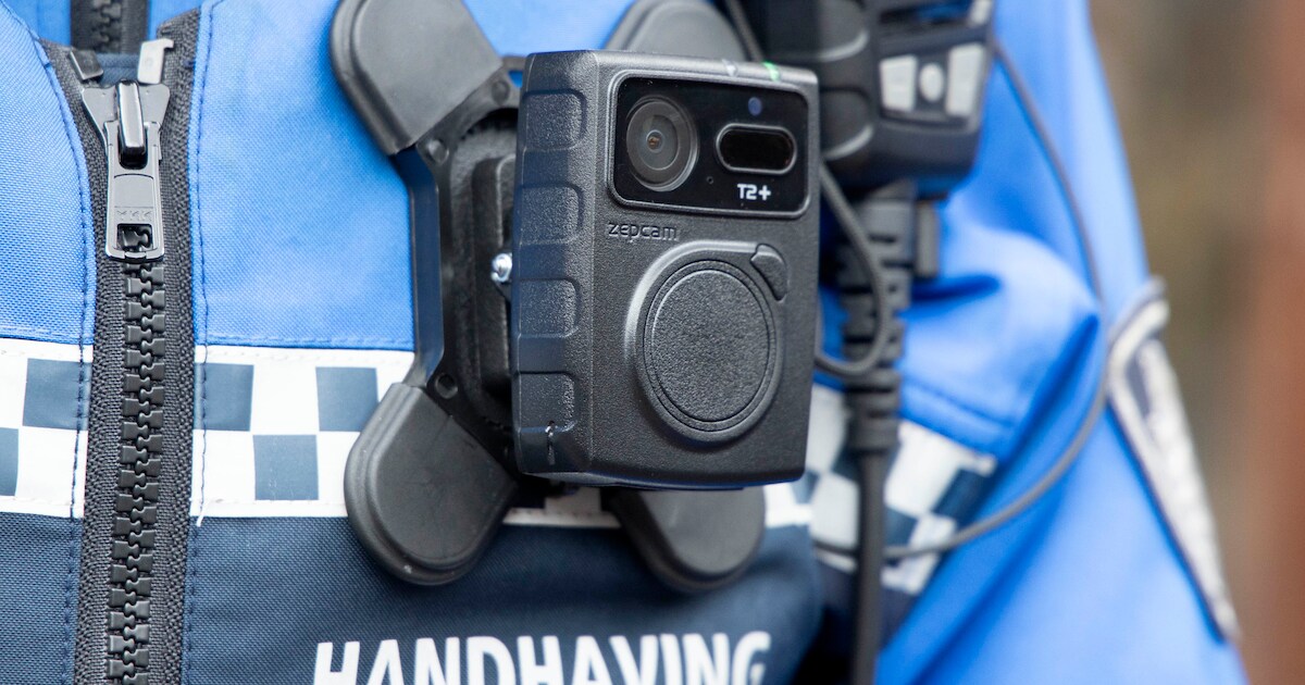 Arnhem bekijkt of camera’s bij uitrusting van boa’s passen: groter ...